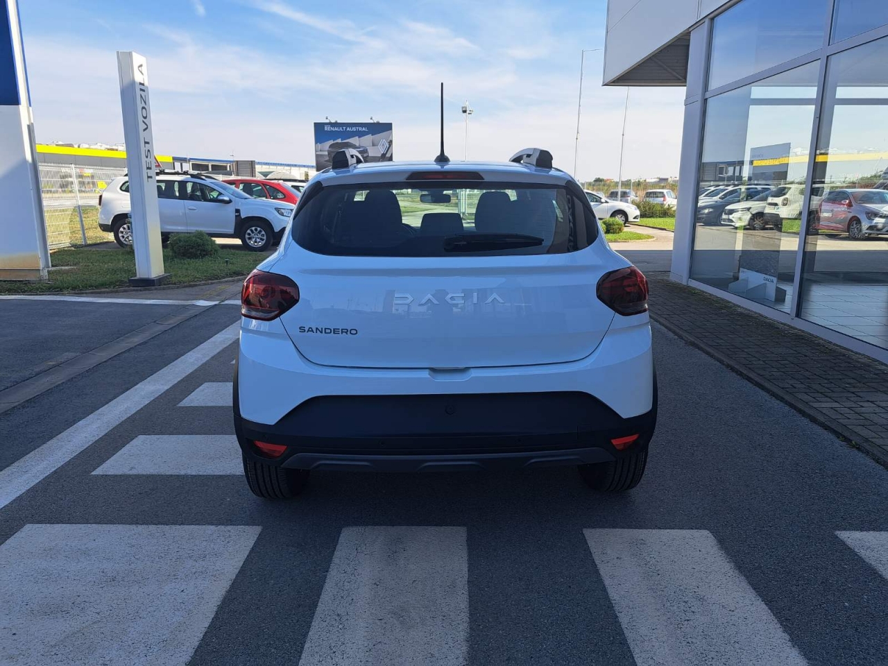 Dacia Novi Sandero Stepway Expression 1.0 TCE 90 | Nova vozila na ...